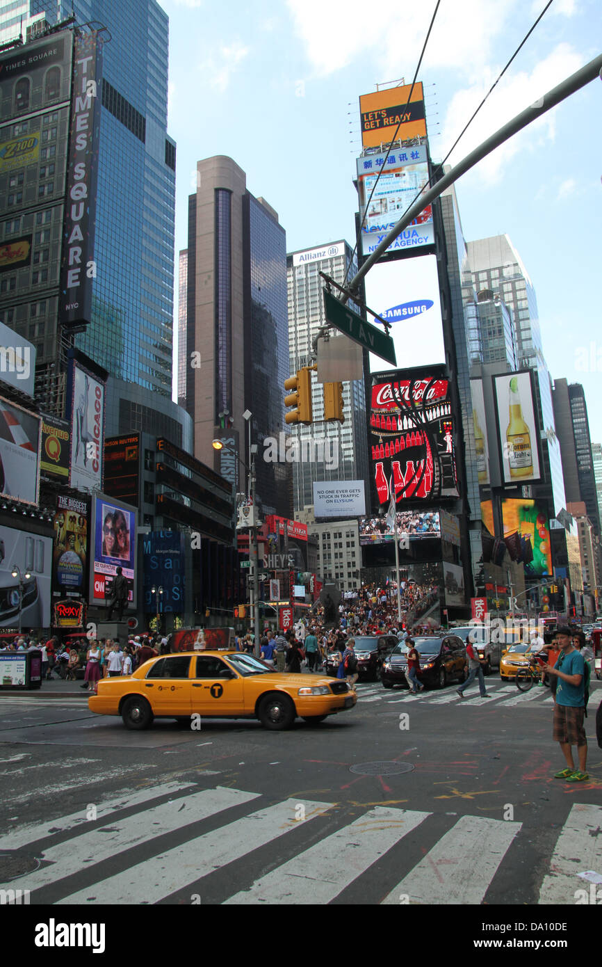 New York, June 24 2013. Tourist and New Yorkers seen around and about ... New York, June 24 2013. Tourist and New Yorkers seen around and about ...