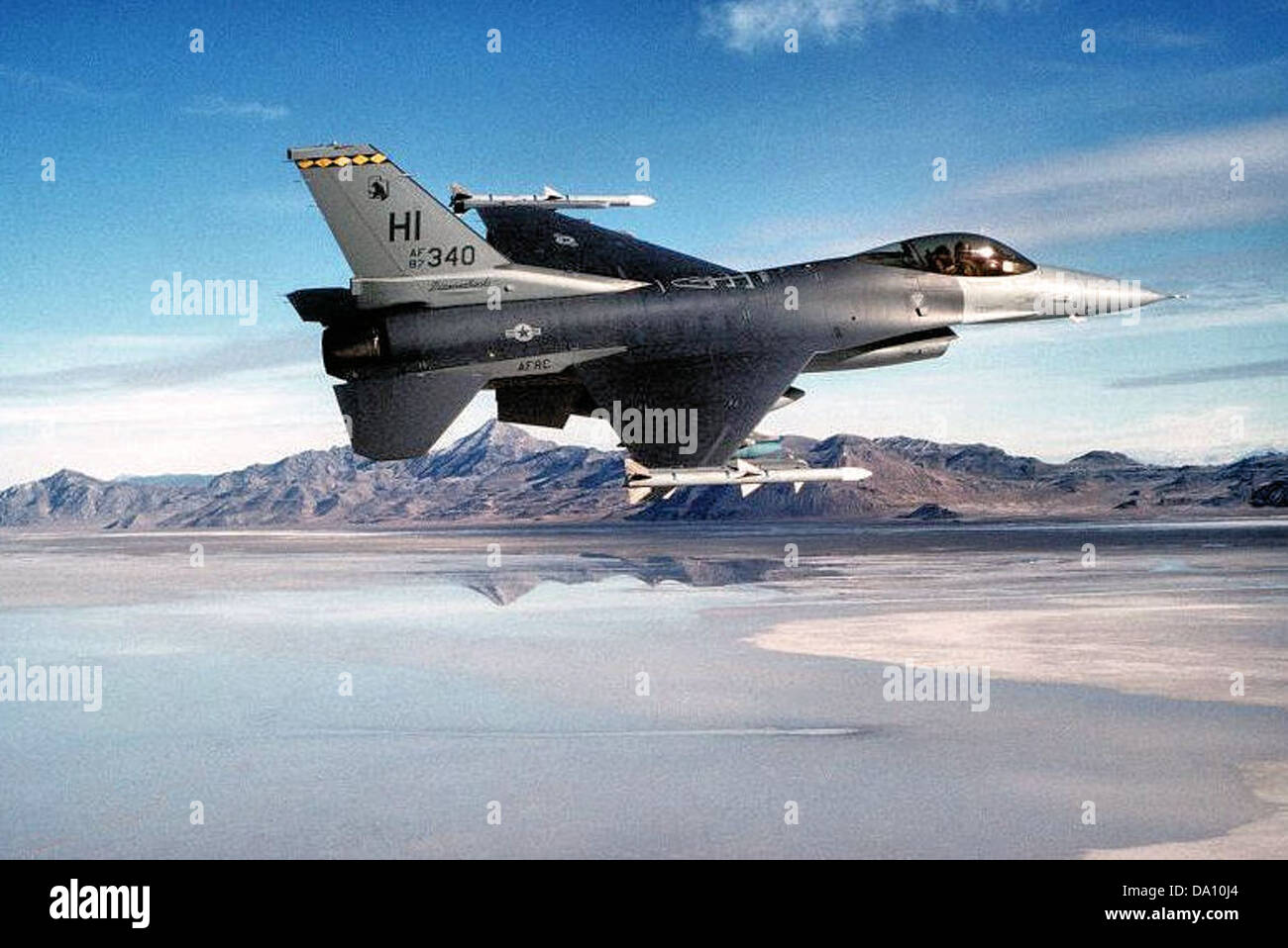 The 466th Fighter Squadron operates the General Dynamics F-16C Block ...