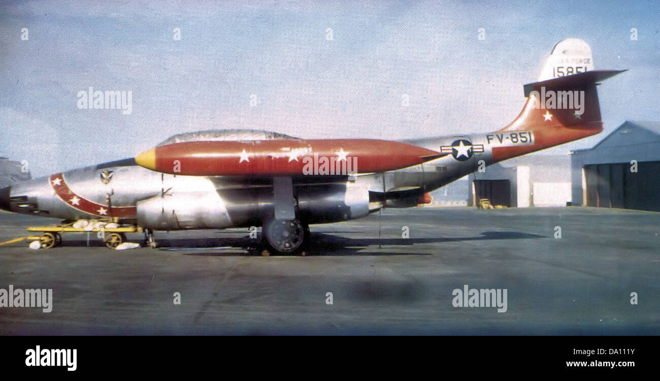 74th Fighter-Interceptor Squadron Northrop F-89C-40-NO Scorpion 51-5851 ...