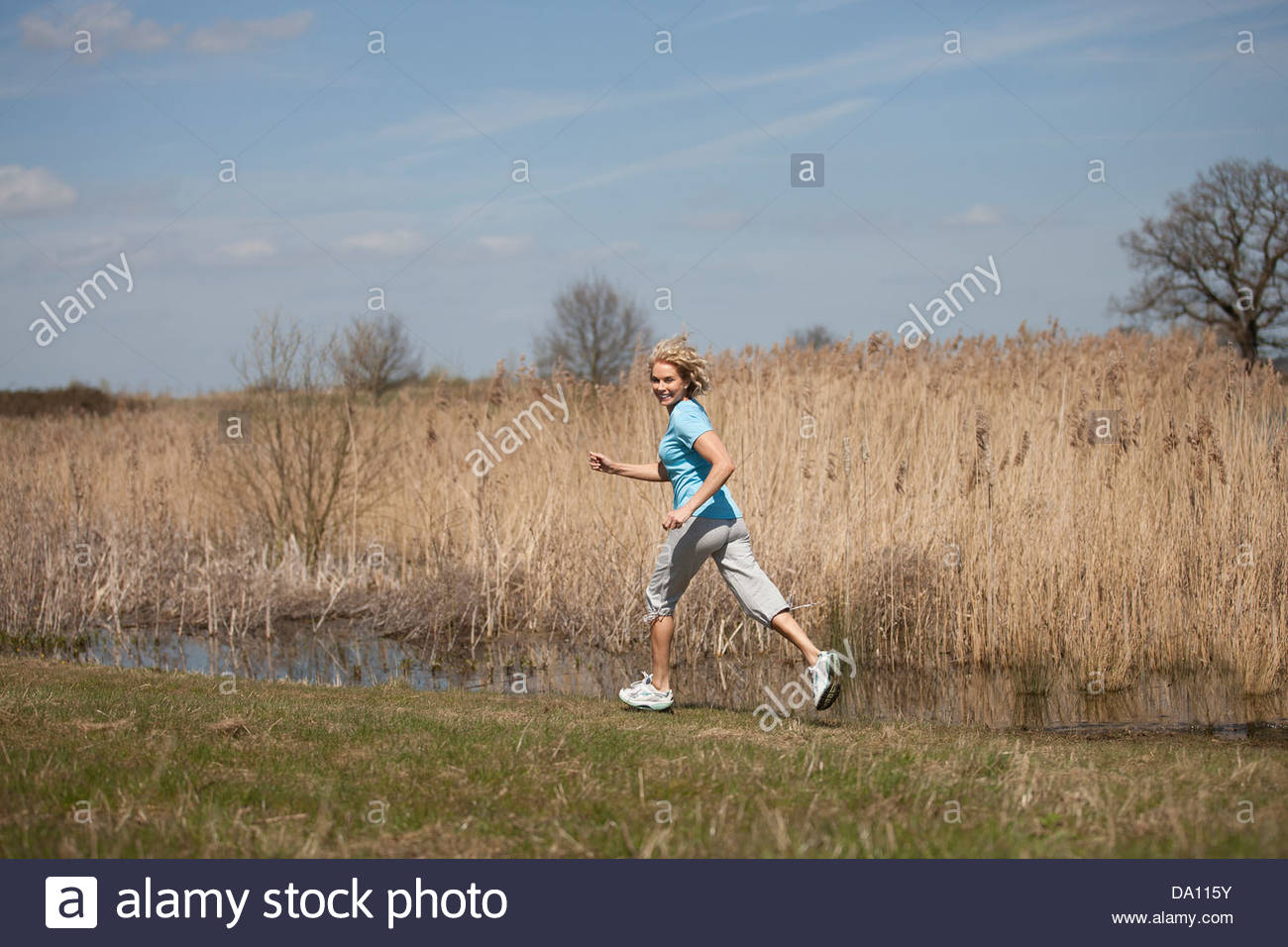 Fit Mature Woman Stock Photos & Fit Mature Woman Stock Images - Alamy