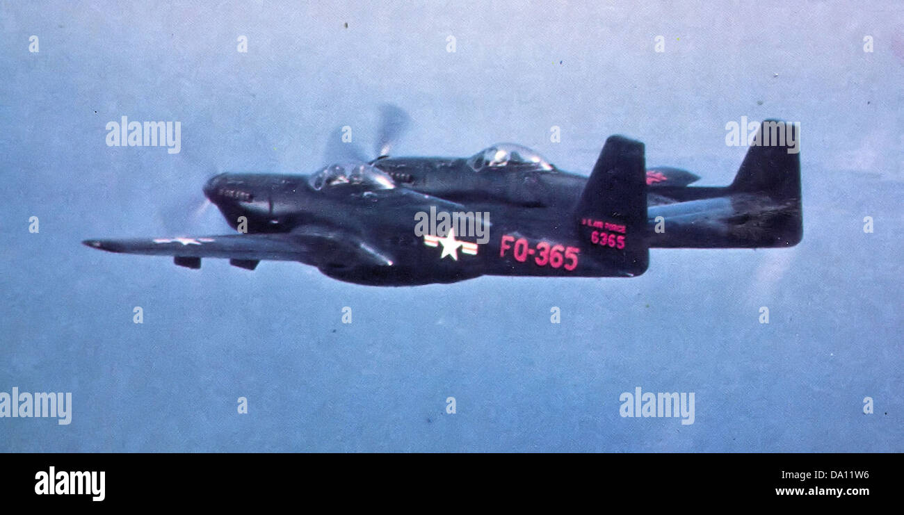 North american f 82g twin mustang hi-res stock photography and images ...