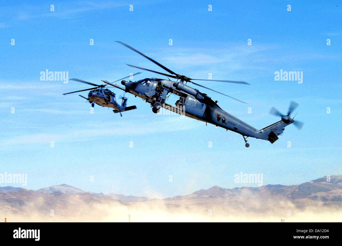 Hh 60 weapons hi-res stock photography and images - Alamy