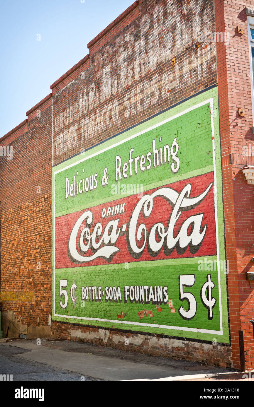 Historic courthouse square and Coca-Cola sign in Laurens, South ...