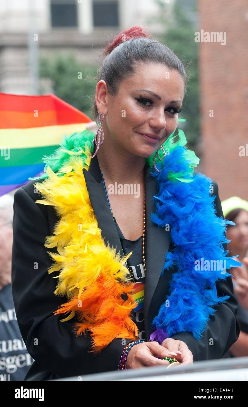 Manhattan, New York, USA. 30th June 2013. JENNIFER ''JENNI'' FARLEY ...