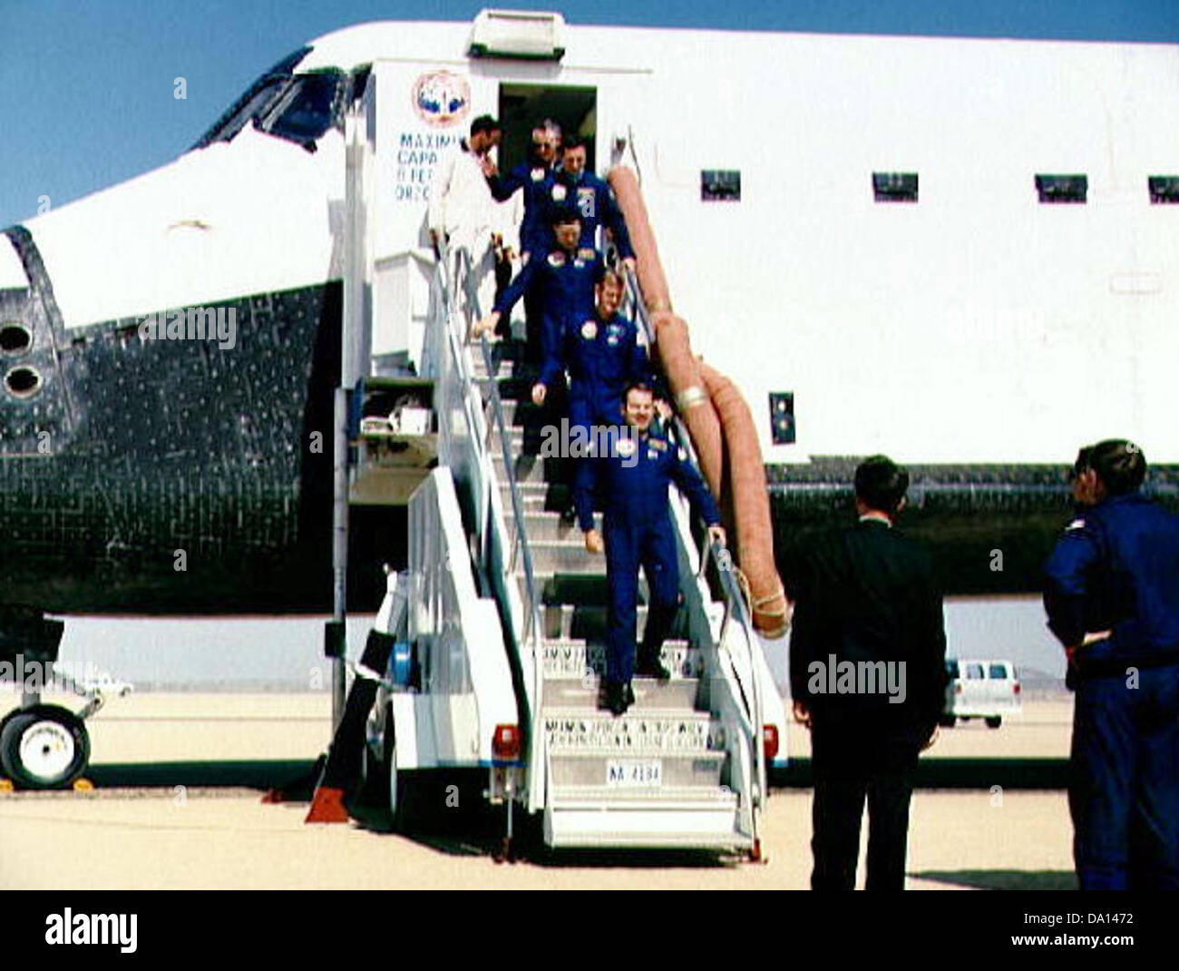 Aircraft egress hi-res stock photography and images - Alamy