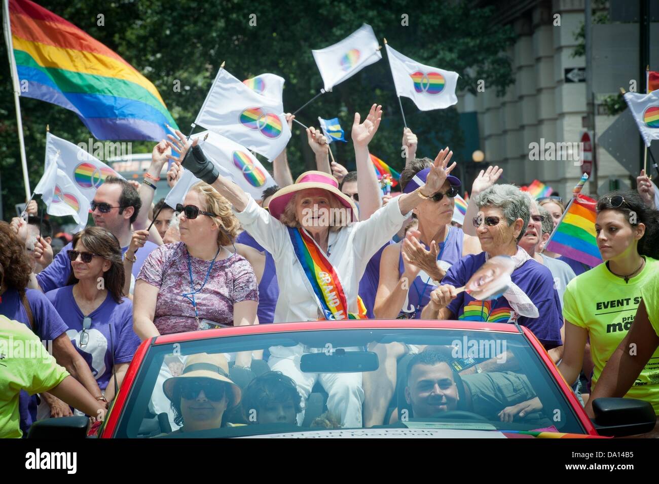 Doma defense marriage hi-res stock photography and images - Alamy
