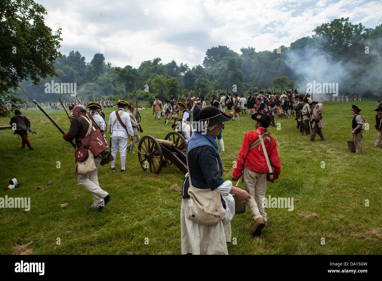 Lancaster, Pennsylvania - Revolutionary War Reenactors gather at an ... Lancaster, Pennsylvania - Revolutionary War Reenactors gather at an ...