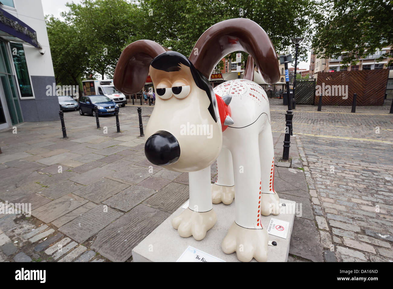 Giant animated character hi-res stock photography and images - Alamy