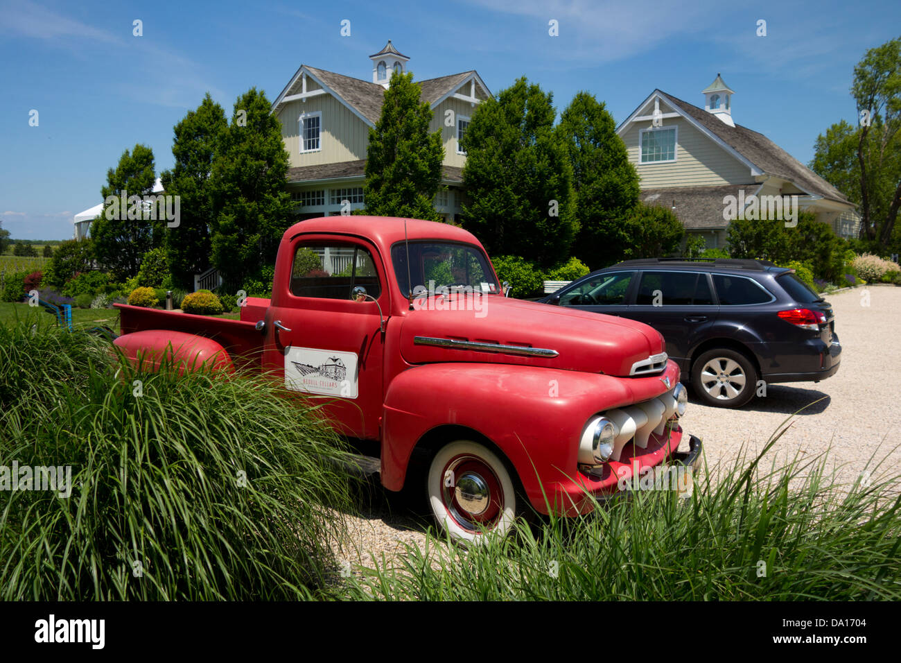 old red ford truck Stock Photo - Alamy