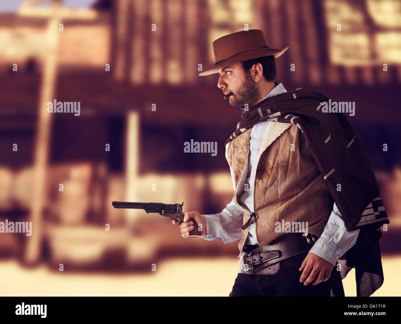 Gunman in the old wild west Stock Photo - Alamy