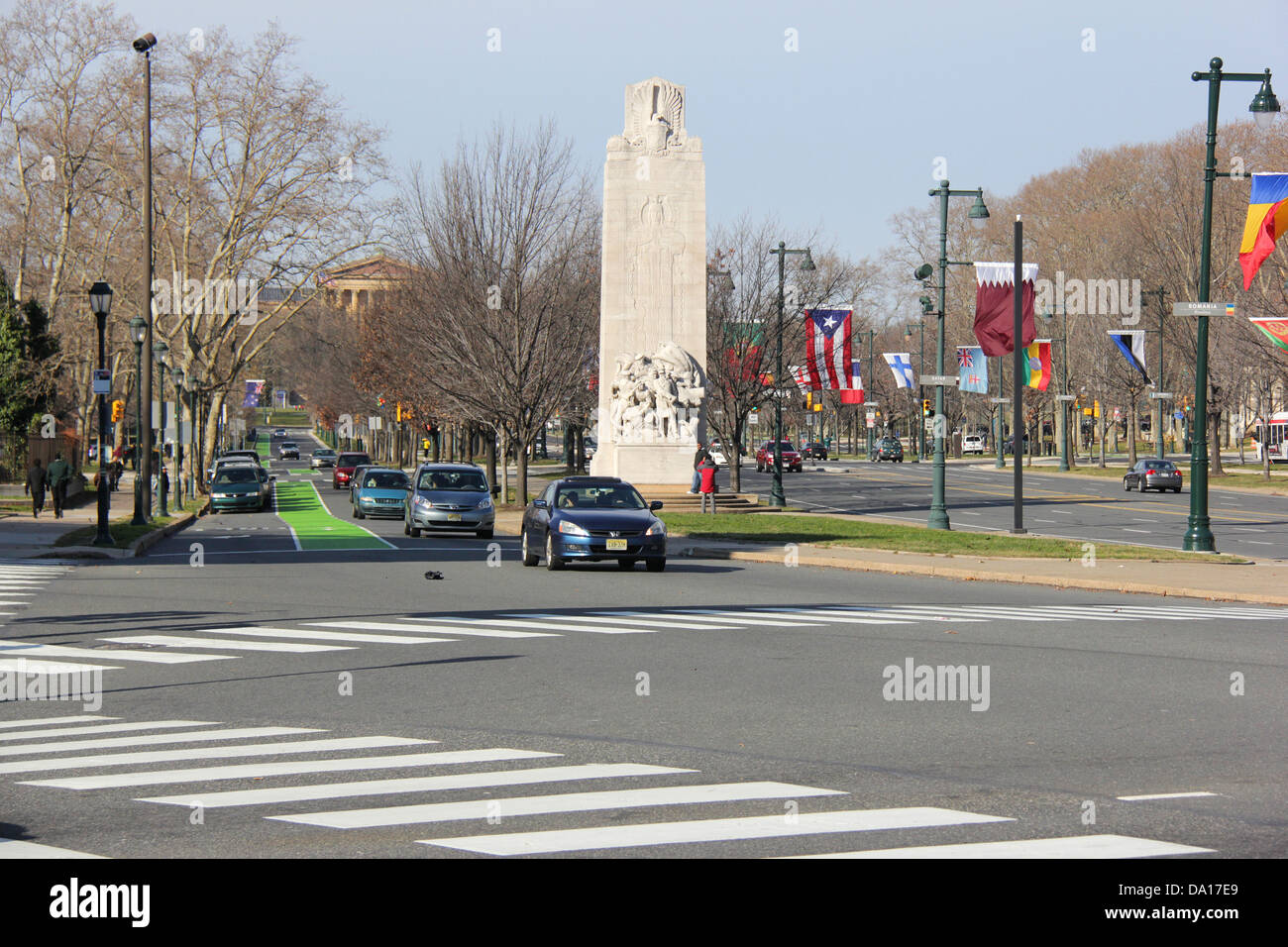 Benjamin franklin parkway hi-res stock photography and images - Alamy