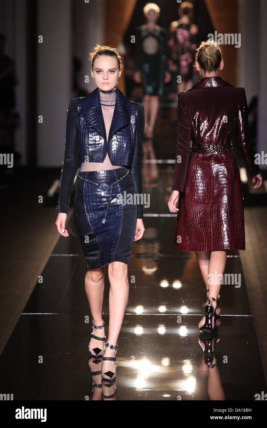 Donatella versace and models hi-res stock photography and images - Alamy