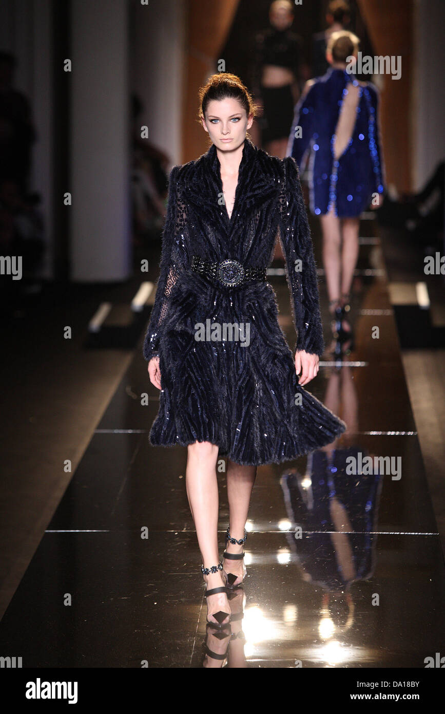 Donatella versace and models hi-res stock photography and images - Alamy