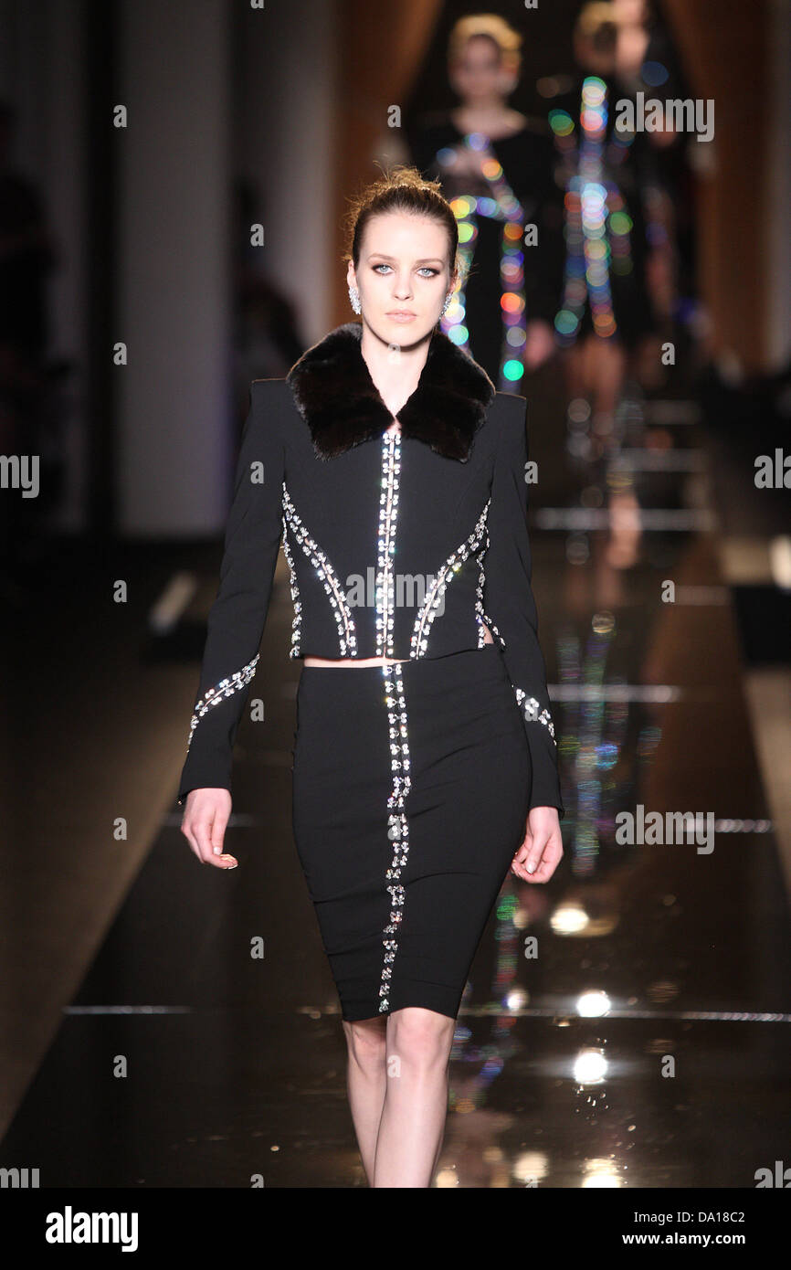 Donatella versace and models hi-res stock photography and images - Alamy