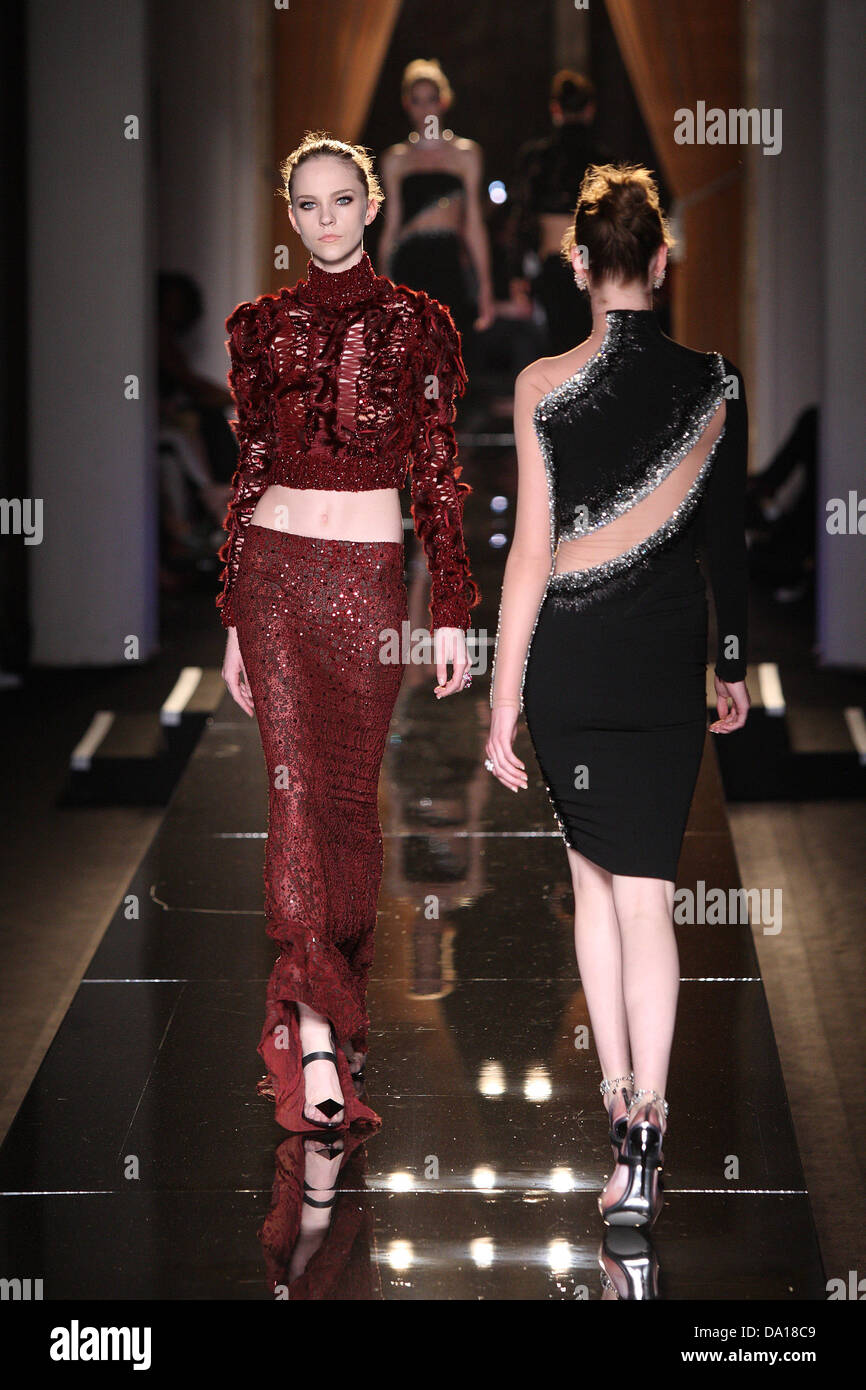 Donatella versace and models hi-res stock photography and images - Alamy