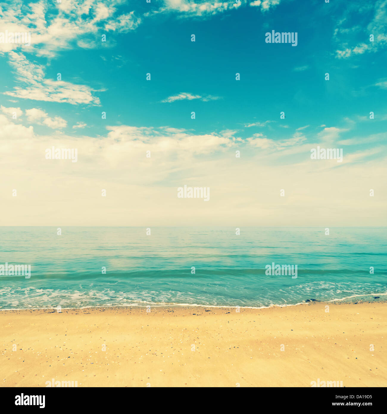 Retro tropical beach hi-res stock photography and images - Alamy