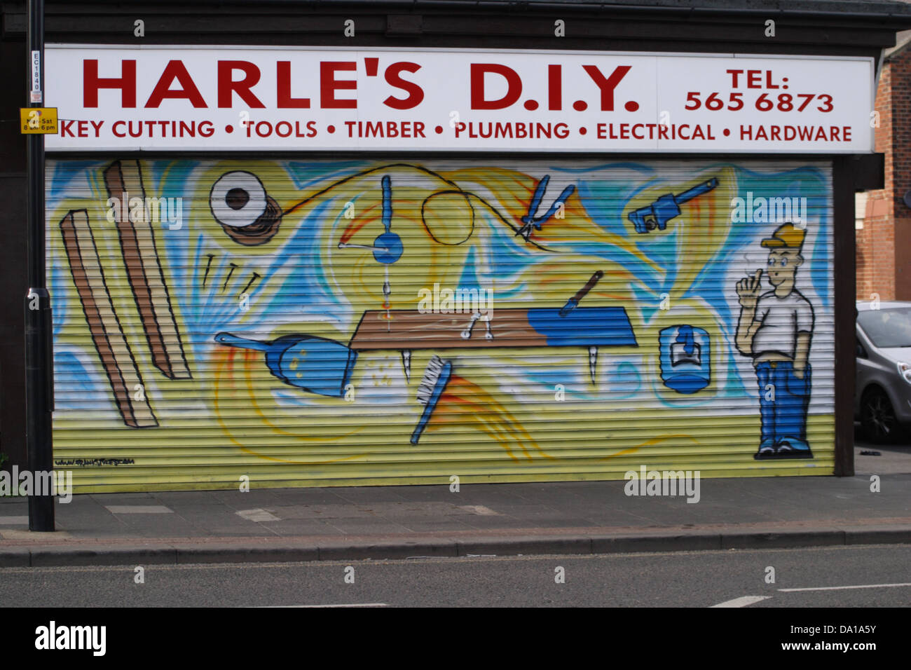 Graffiti on store front hi-res stock photography and images - Alamy