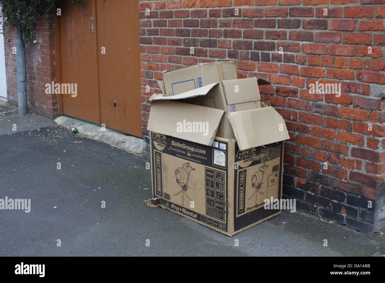 Card board box hi-res stock photography and images - Alamy