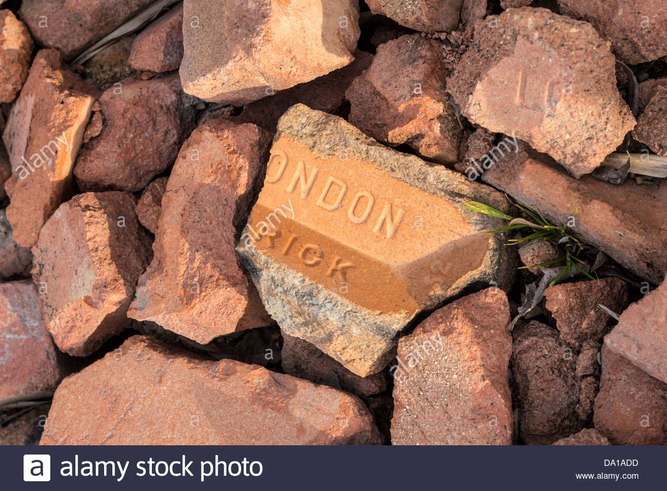 Rubble Pile Stock Photos & Rubble Pile Stock Images - Alamy