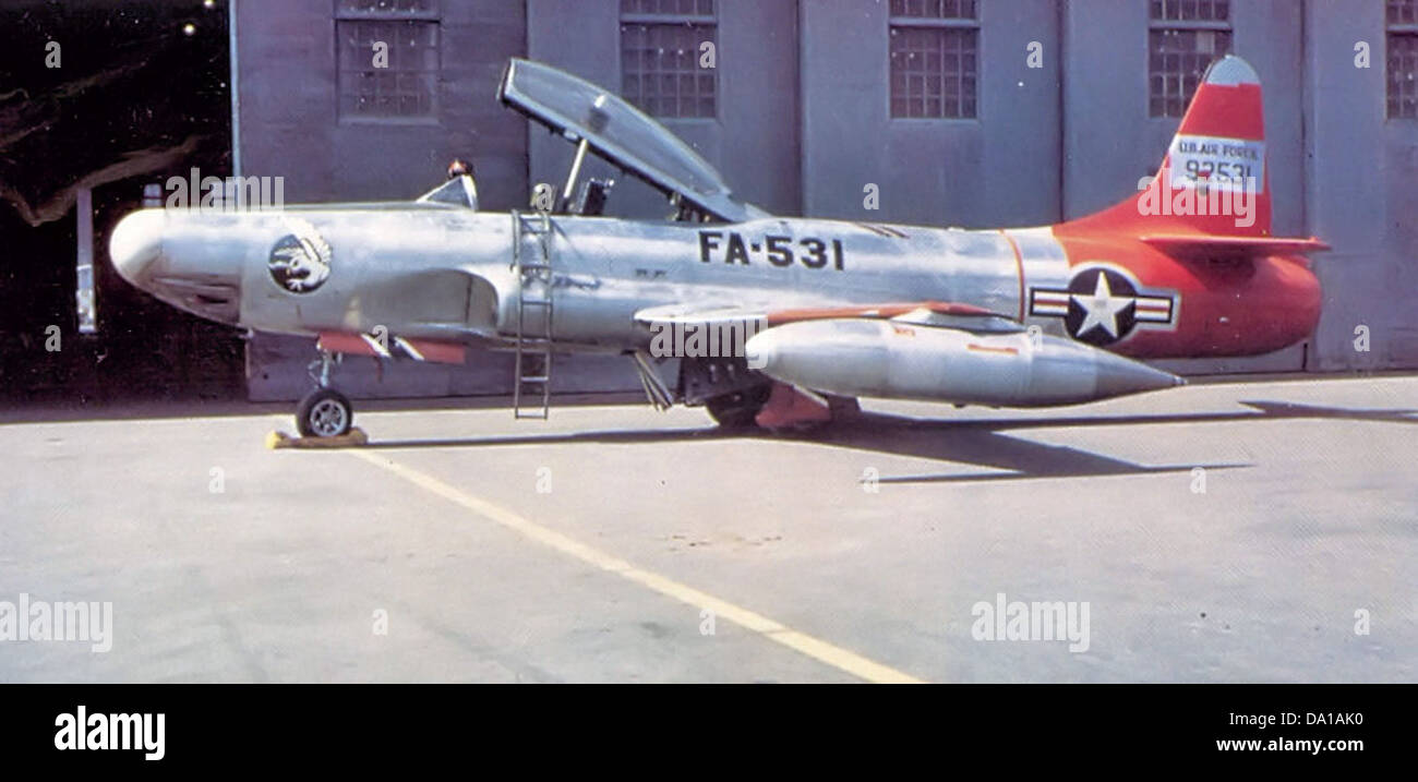 F 94 plane hi-res stock photography and images - Alamy