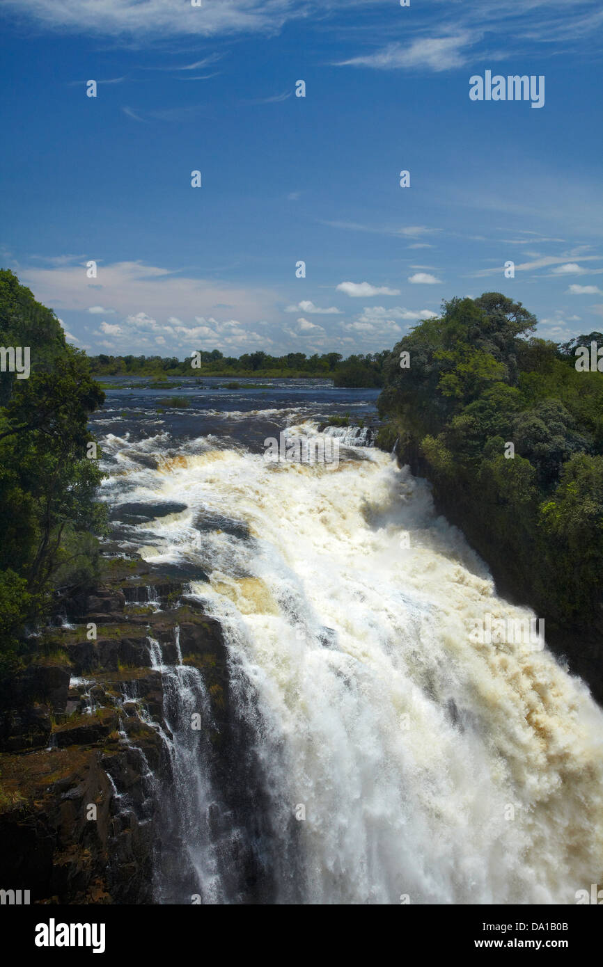 Devil's Cataract, Victoria Falls or "Mosi-oa-Tunya" (The Smoke that ...
