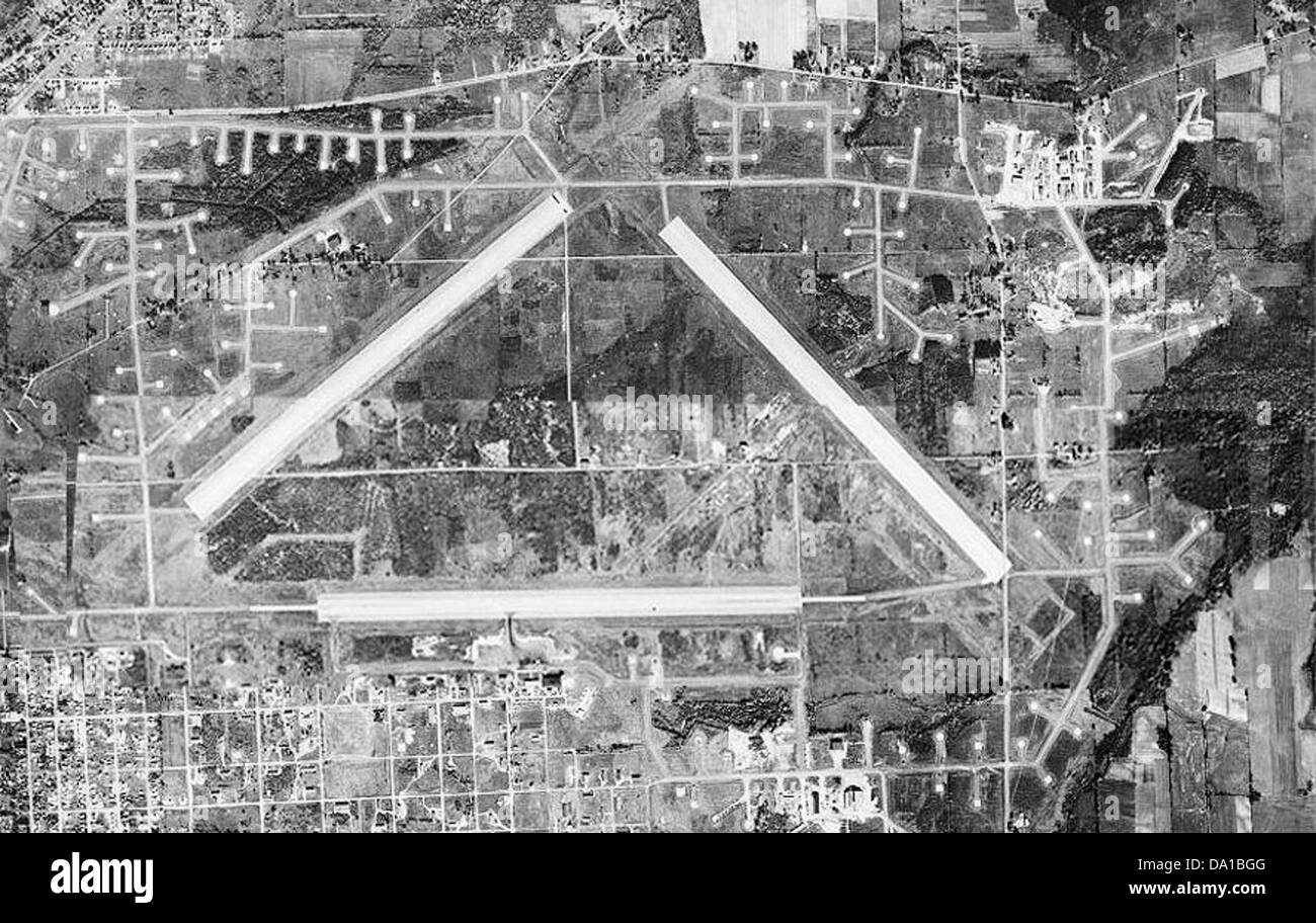 Aerial new york 1950s hi-res stock photography and images - Alamy