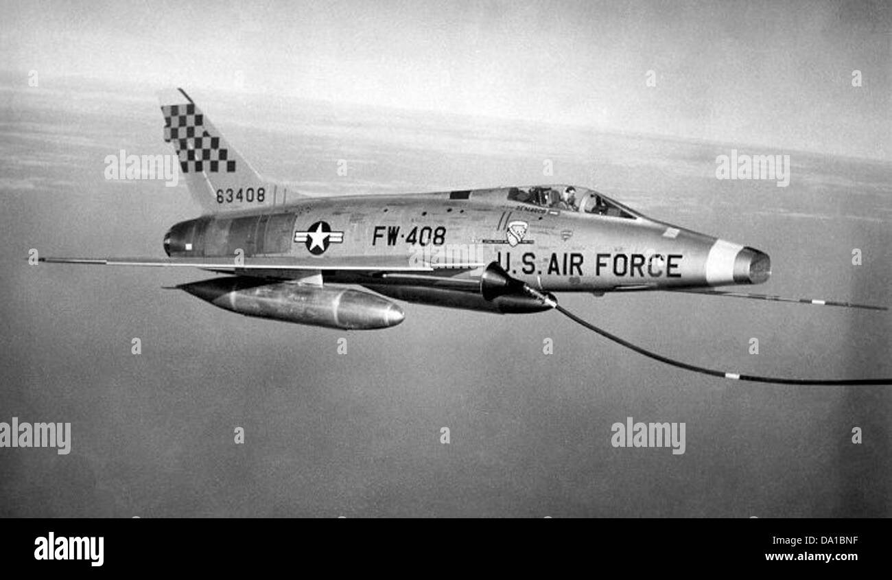 F 100d hi-res stock photography and images - Alamy