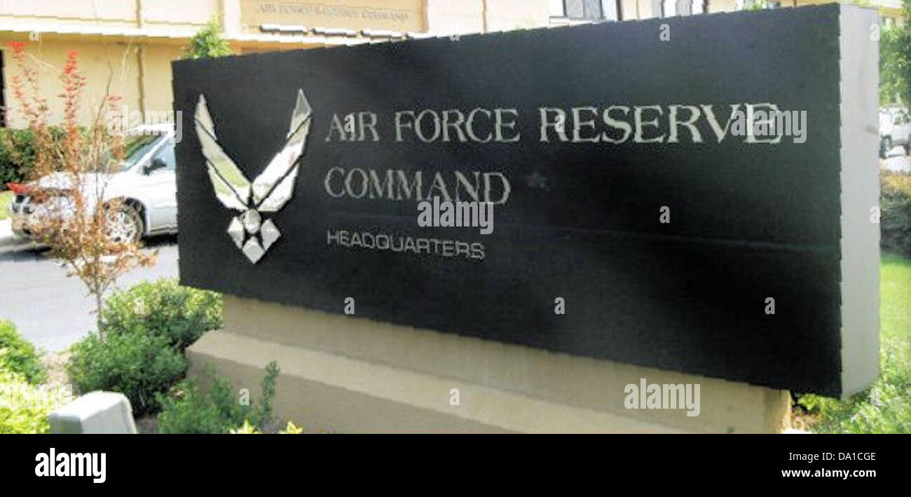 Robins afb hi-res stock photography and images - Alamy