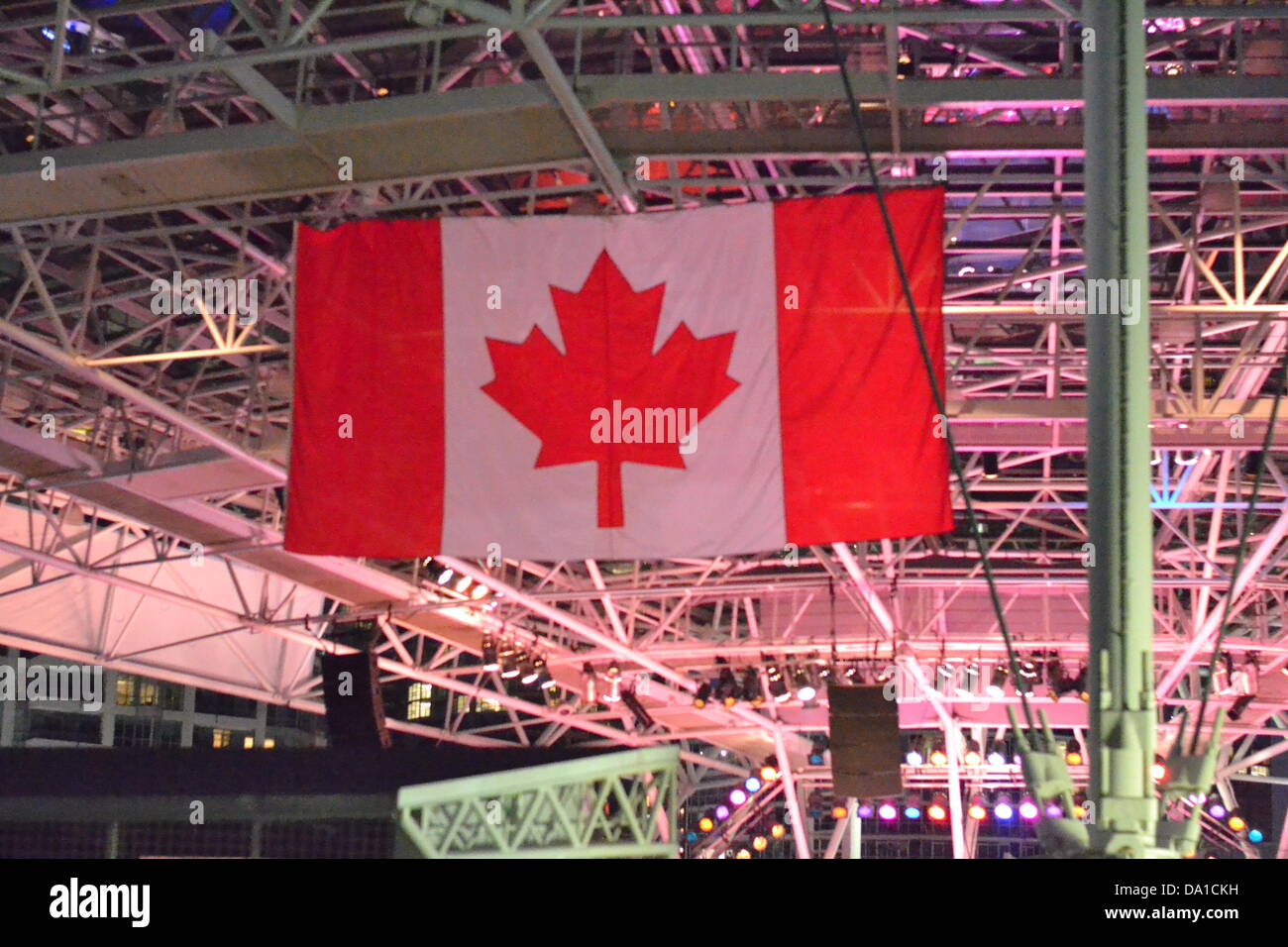 Fireworks canada flag hi-res stock photography and images - Alamy