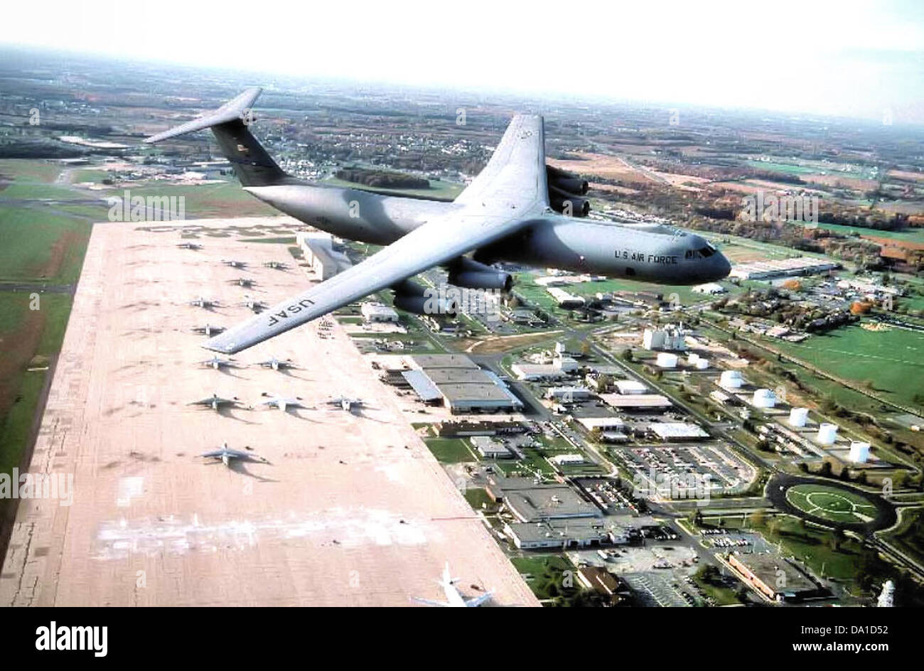 C 141 hi-res stock photography and images - Alamy