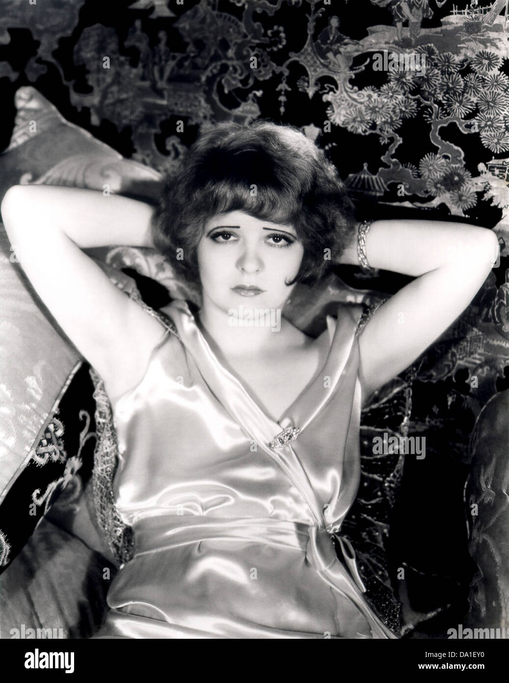 Actress clara bow hi-res stock photography and images - Alamy