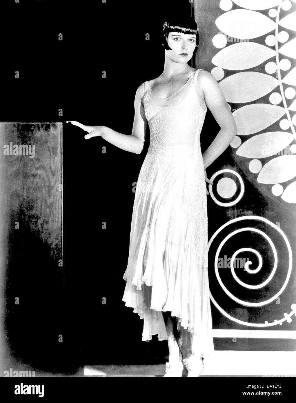 LOUISE BROOKS (1906-1985) US film actress and dancer Stock Photo - Alamy