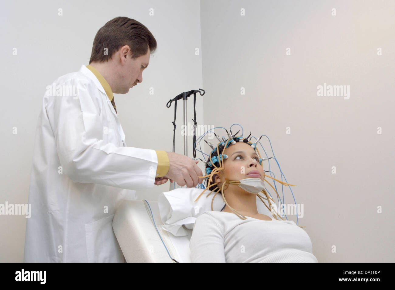 EEG EXAMINATION OF A WOMAN Stock Photo - Alamy