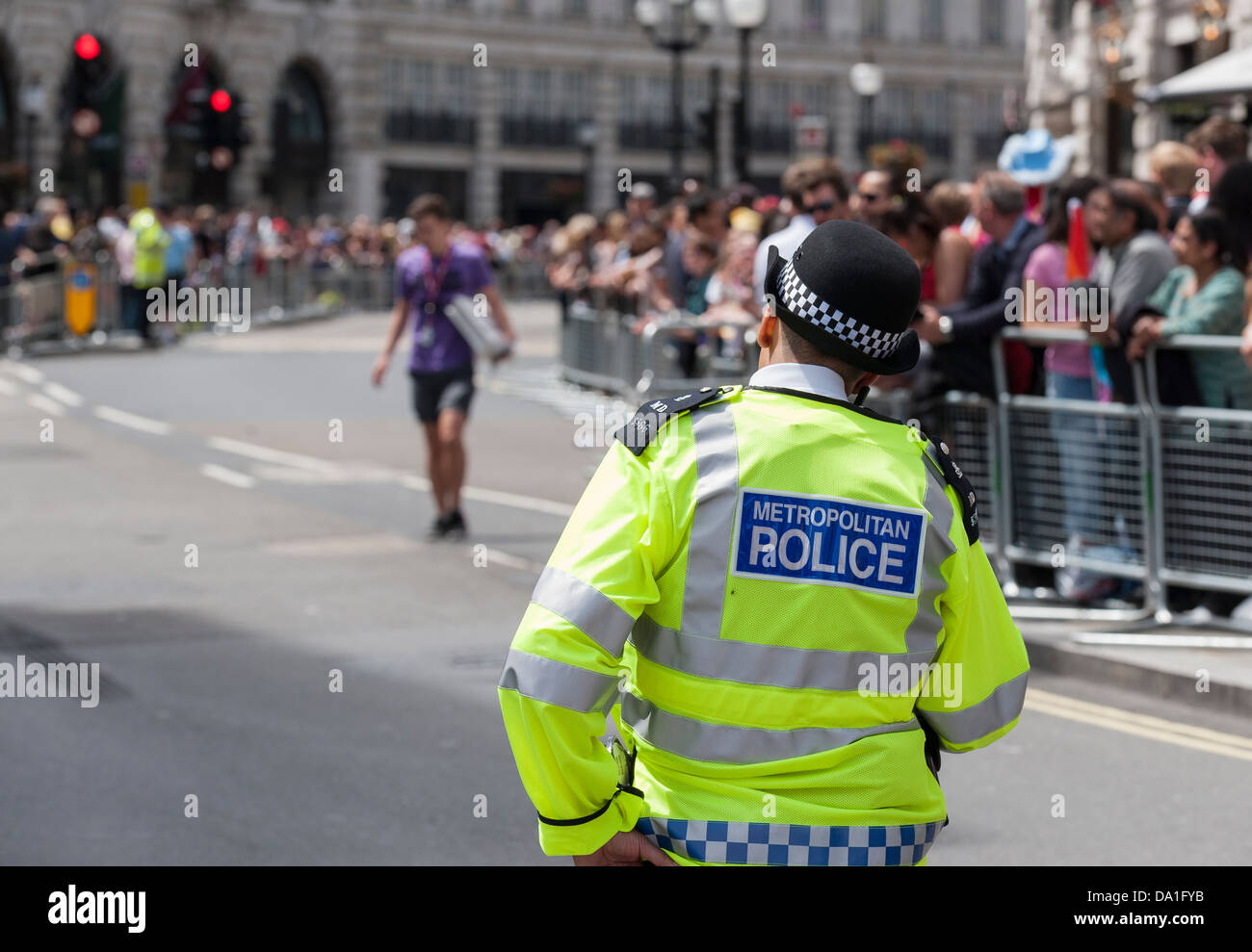 Female Metropolitan Police Officer High Resolution Stock Photography ...