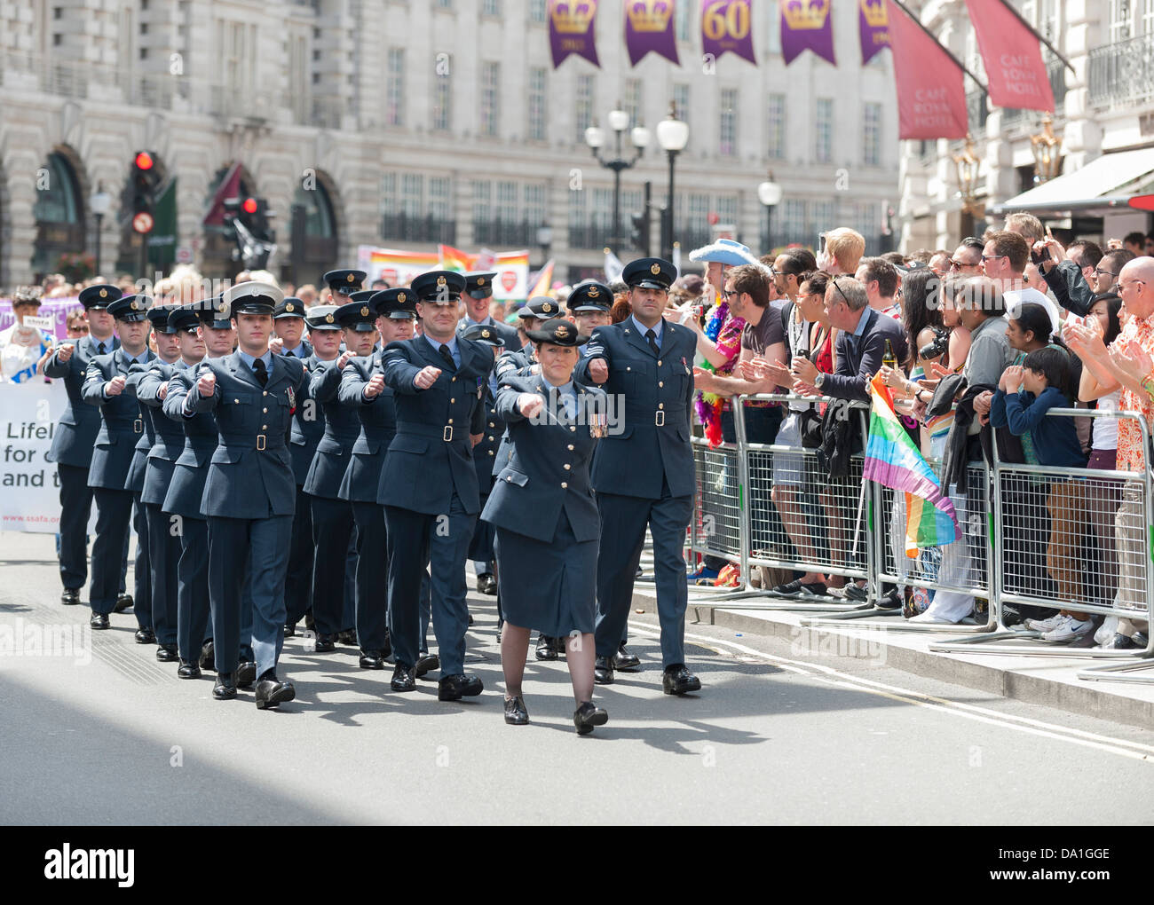 Female raf uk marching hi-res stock photography and images - Alamy