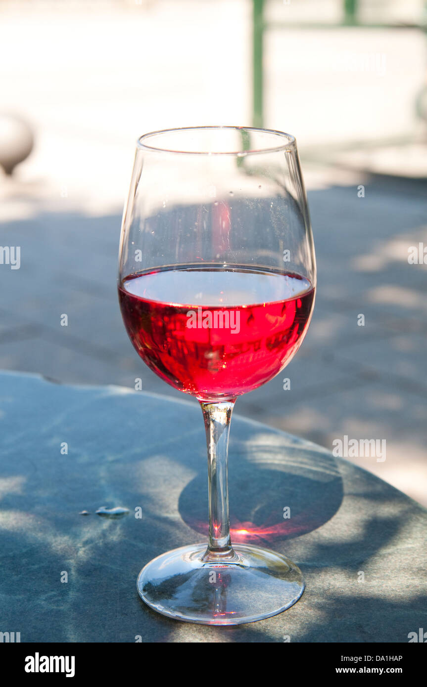 Glass of rose wine Stock Photo - Alamy