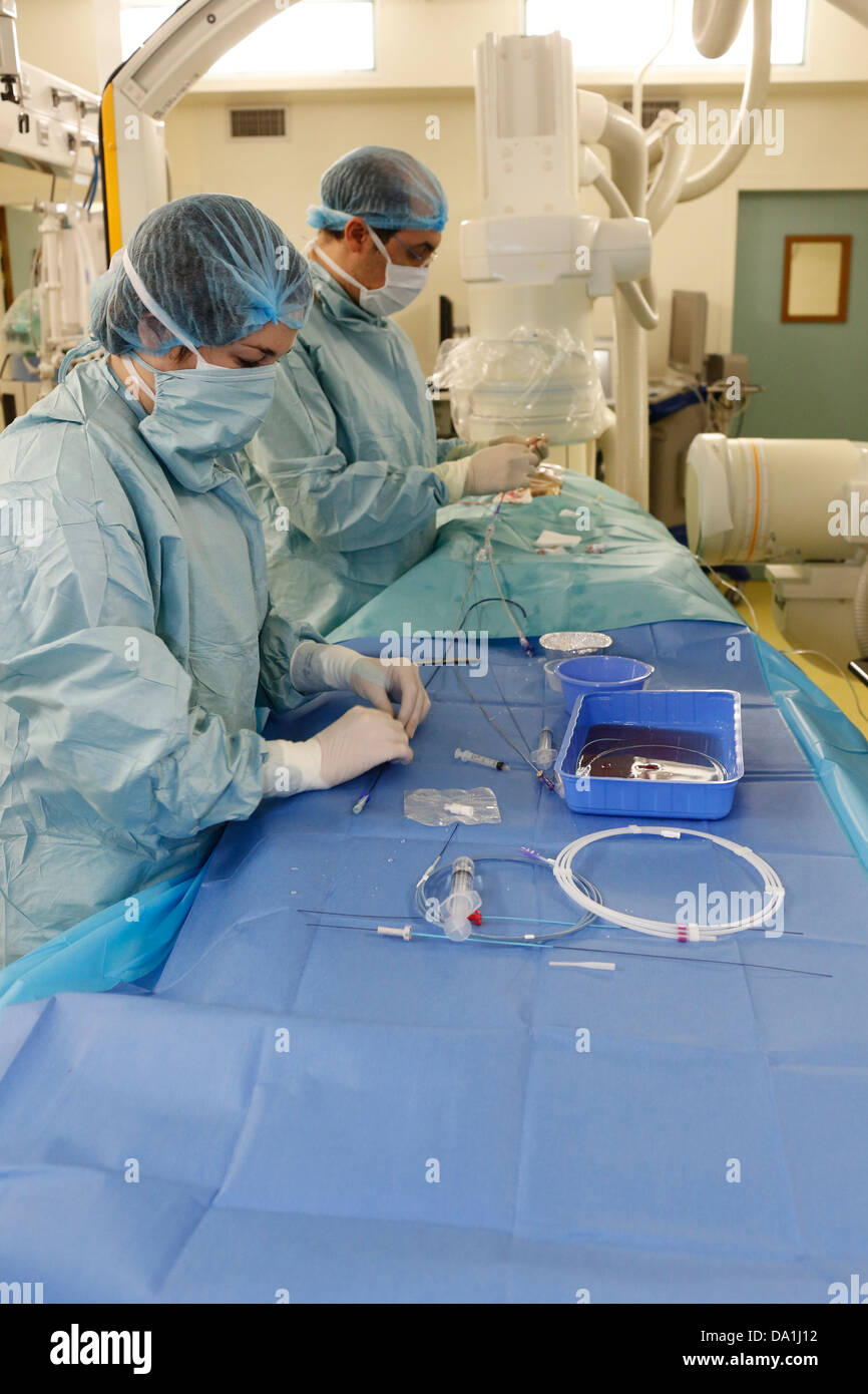 Doctor surgery chain hi-res stock photography and images - Alamy