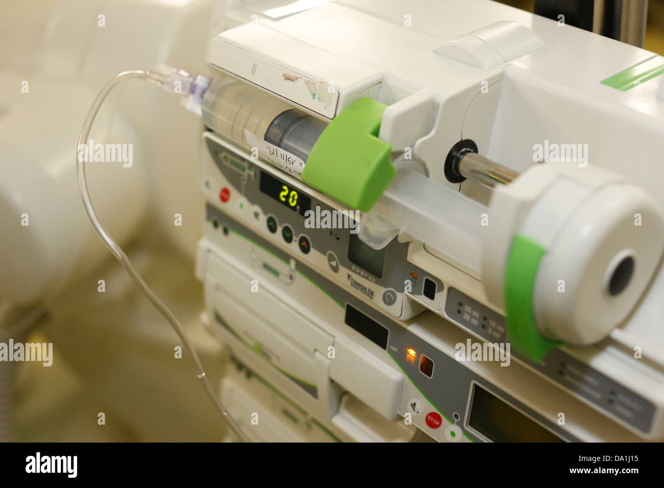 Anesthesia equipment hi-res stock photography and images - Alamy