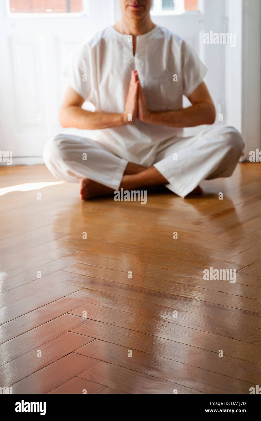 Postura vertical hi-res stock photography and images - Alamy