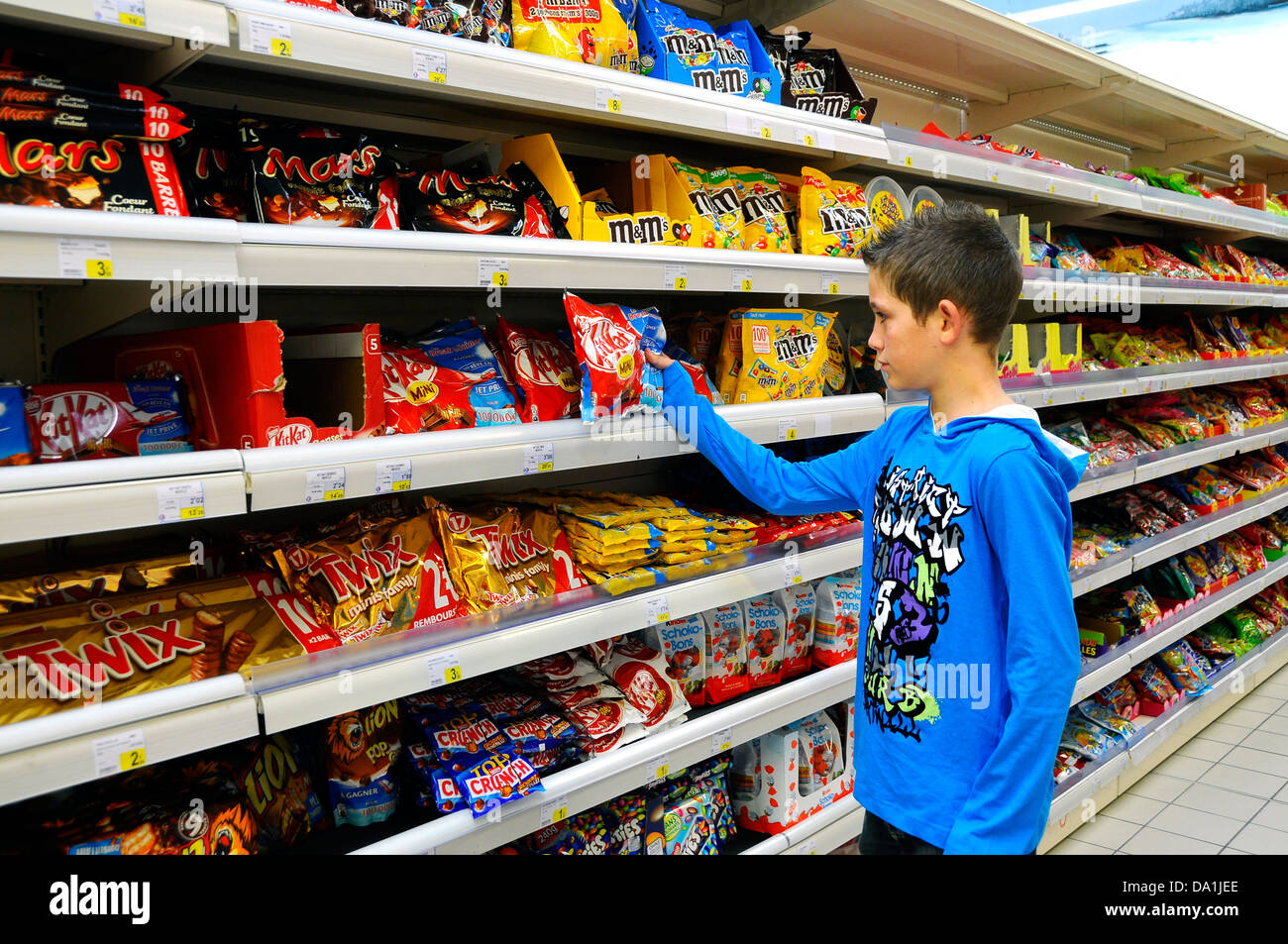 Candy child choose hi-res stock photography and images - Alamy