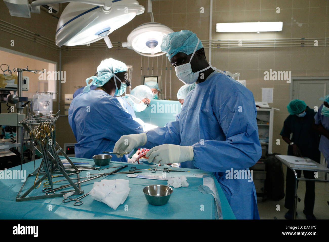 SURGERY IN AFRICA Stock Photo - Alamy