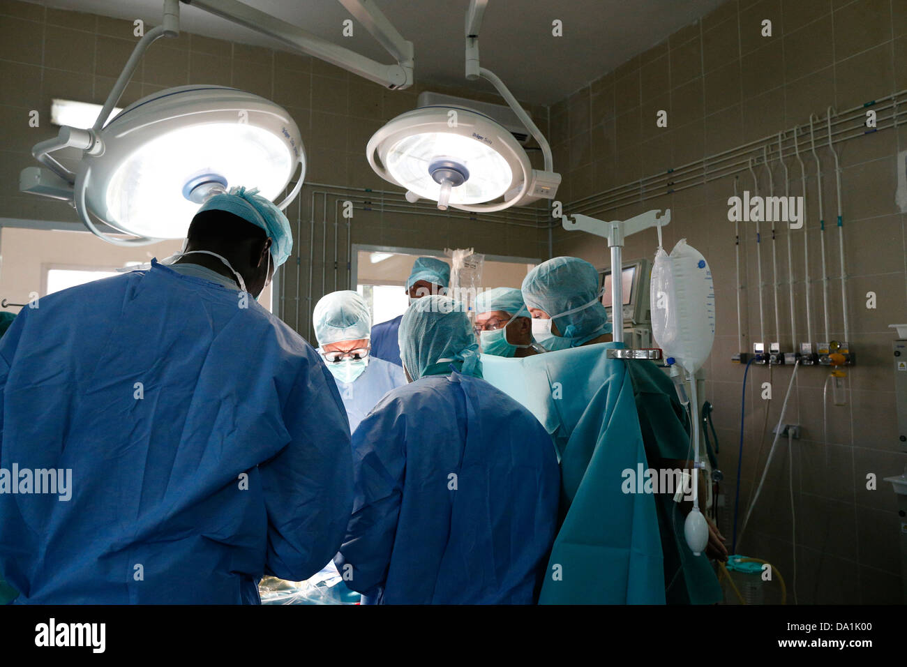 SURGERY IN AFRICA Stock Photo - Alamy