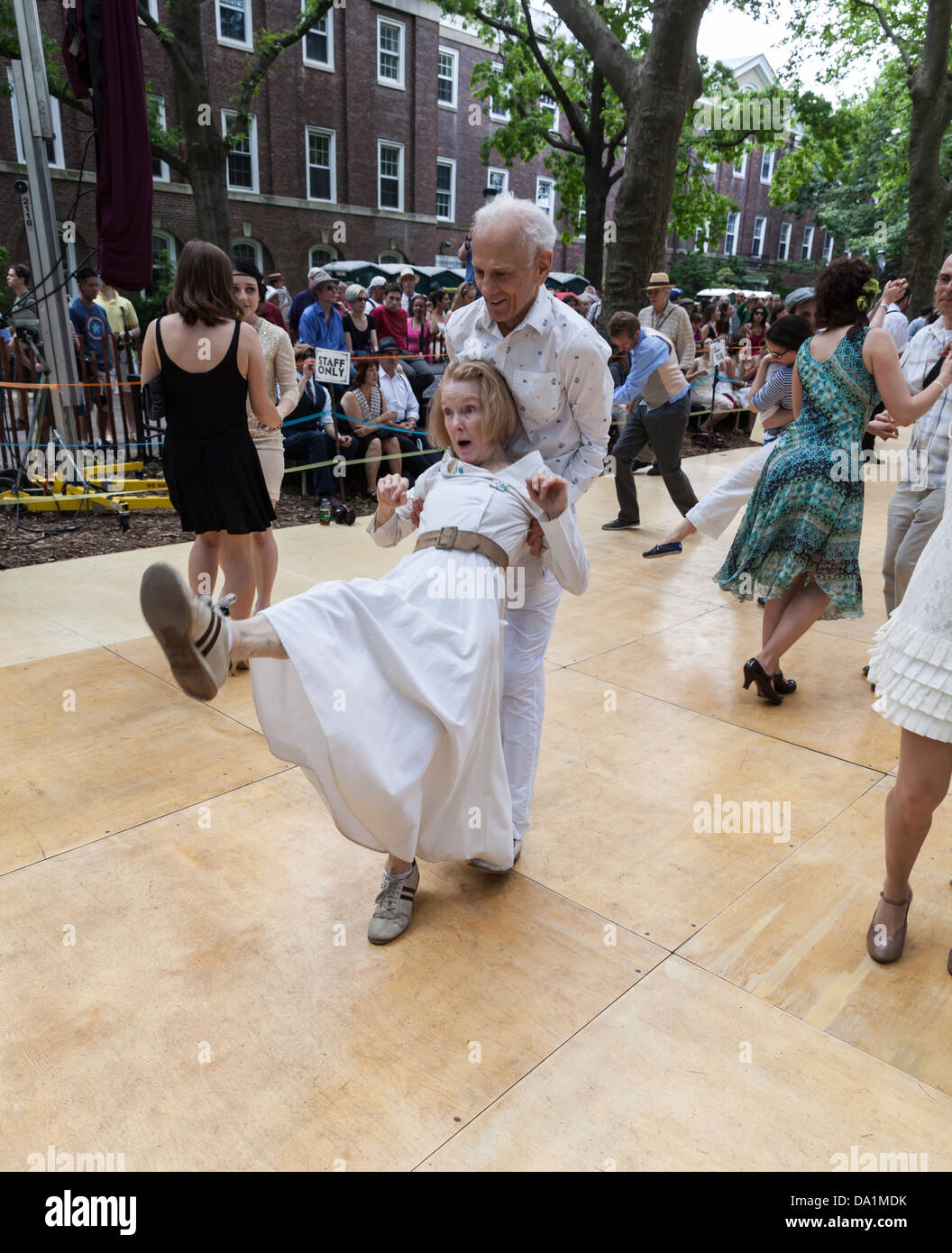 Jazz Age lawn party by Michael Arenella & the Dreamland Orchestra Stock ...