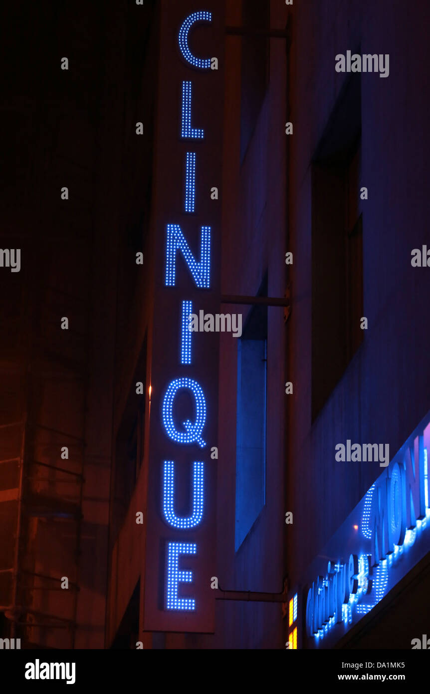 Clinic night hi-res stock photography and images - Alamy