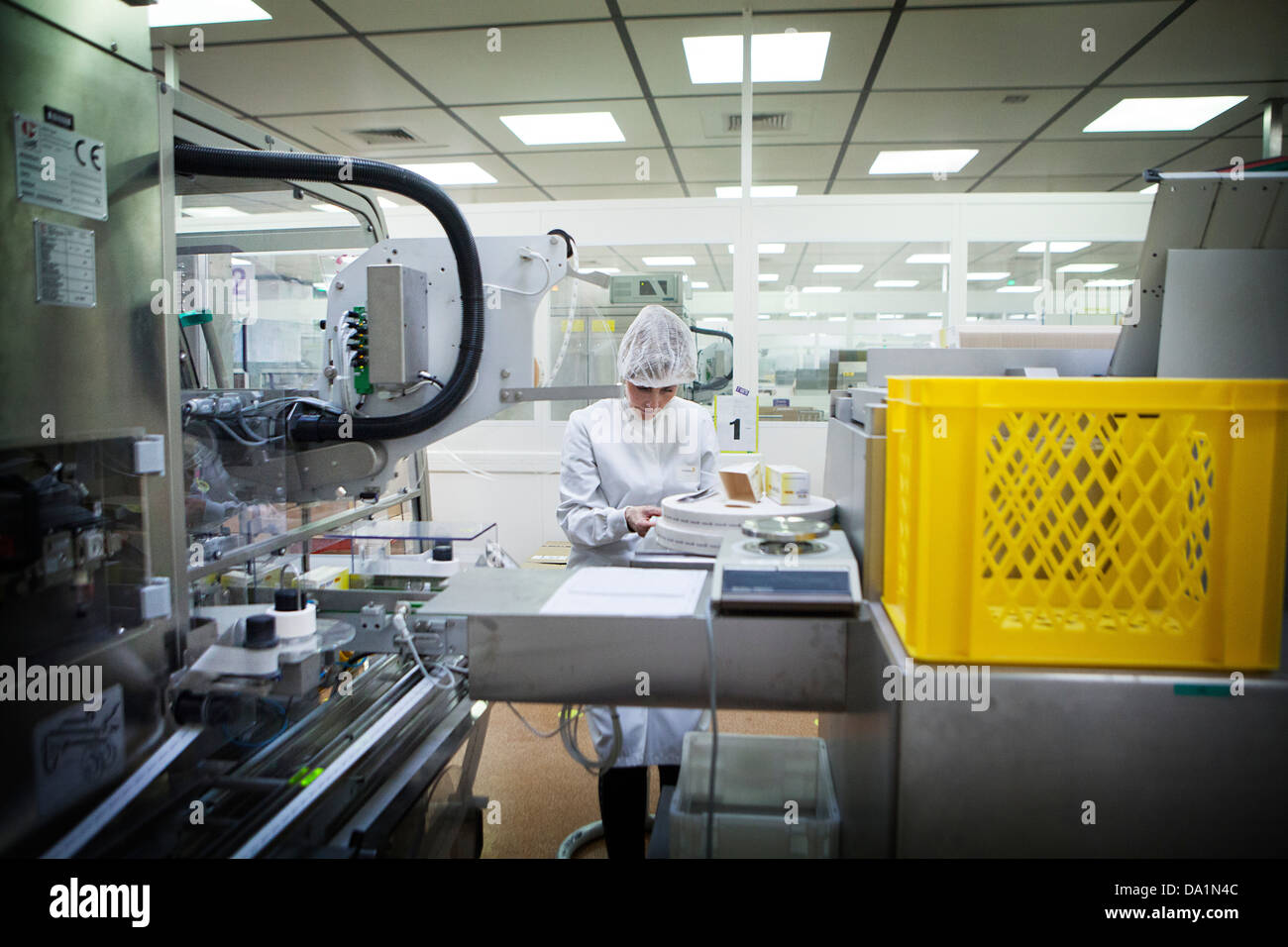 Human pharmaceutical hi-res stock photography and images - Alamy