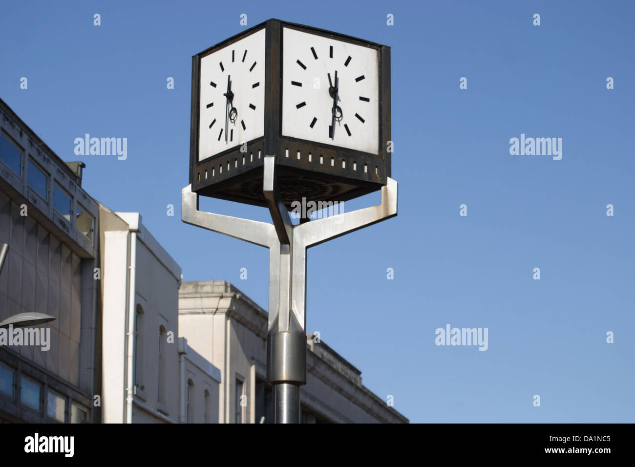 Four sided clock hi-res stock photography and images - Alamy