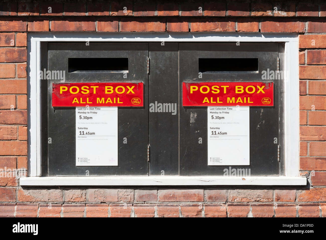 Royal mail post boxes hi-res stock photography and images - Alamy