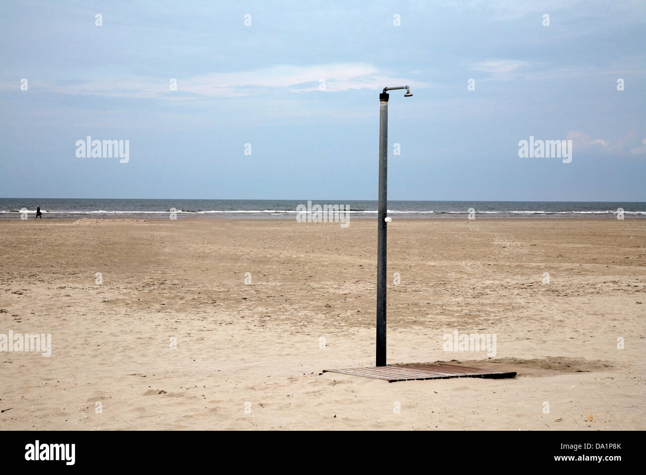 Seaside shower hi-res stock photography and images - Alamy