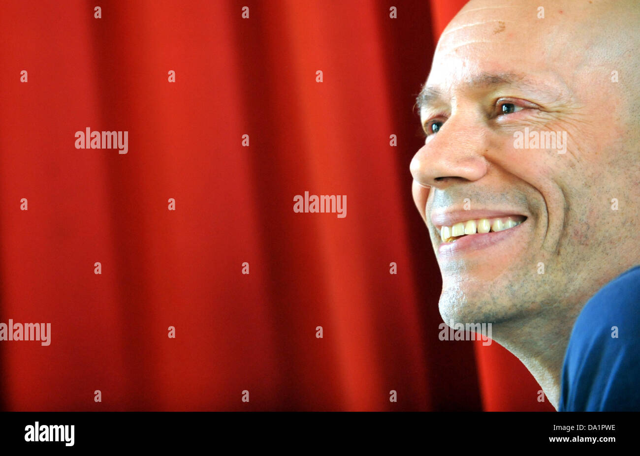 French puppeteer Simon T. Rann of The Philippe Genty Company teaches ...