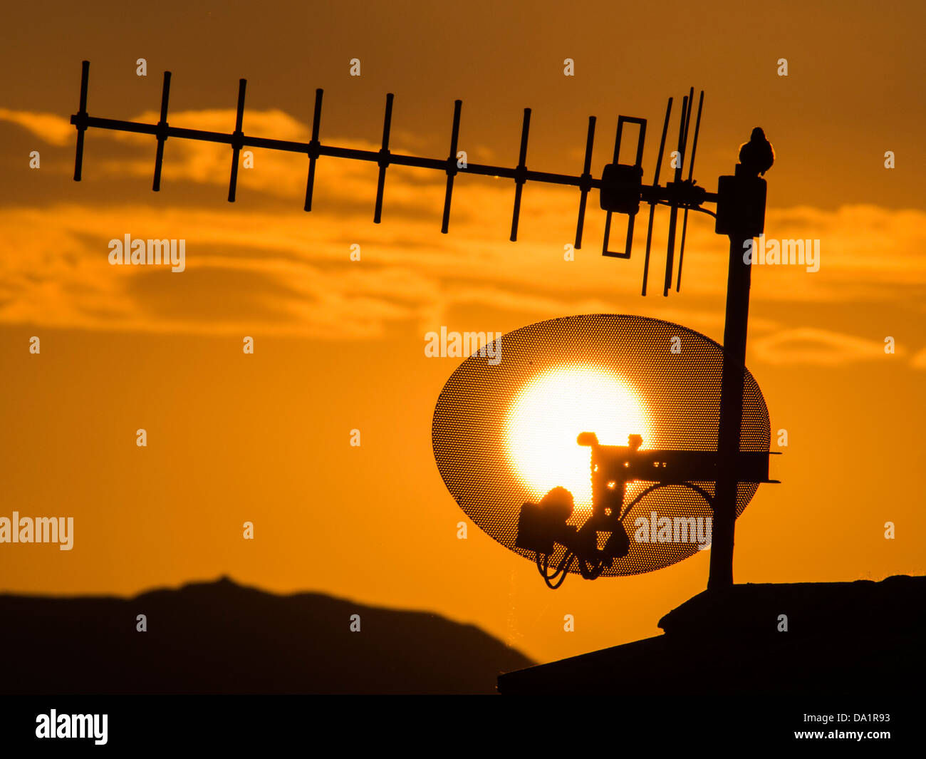 Television aerial hi-res stock photography and images - Alamy